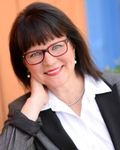 Nancy Nolan - Davenport Office - Ruhl&Ruhl Realtors